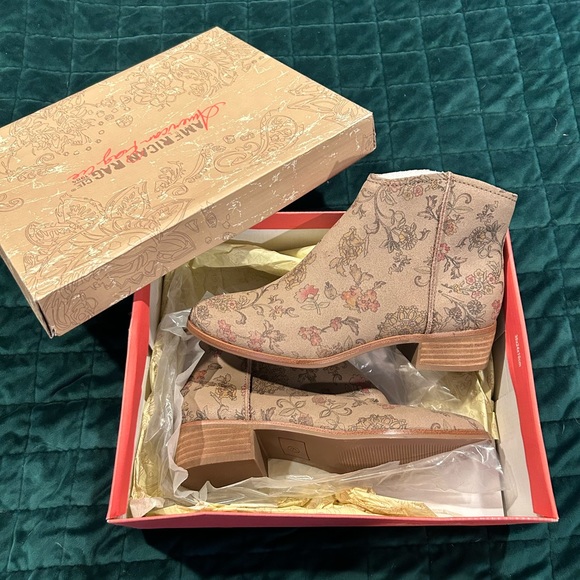 American Rag | Shoes | American Rag Womens Jolene Leather Almond Toe ...